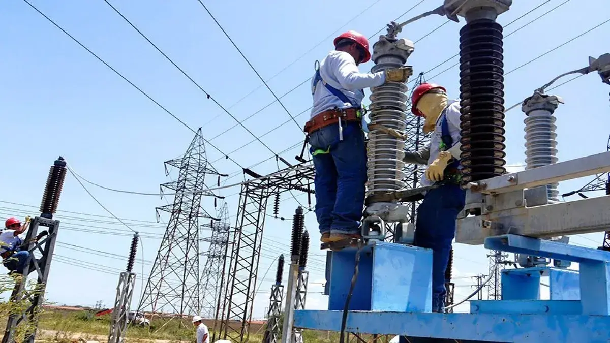 Transba realiza trabajos de mantenimiento de líneas de alta tensión ...