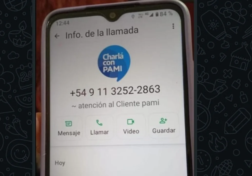 El call center de las estafas se reactivó: llaman por WhatsApp con ...